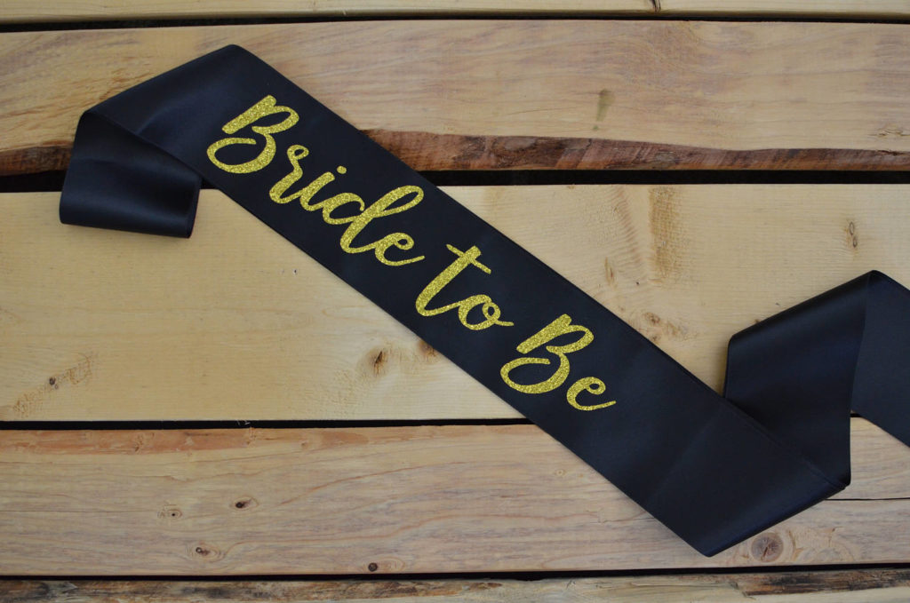 Future Mrs Sash - Twisted Hangers